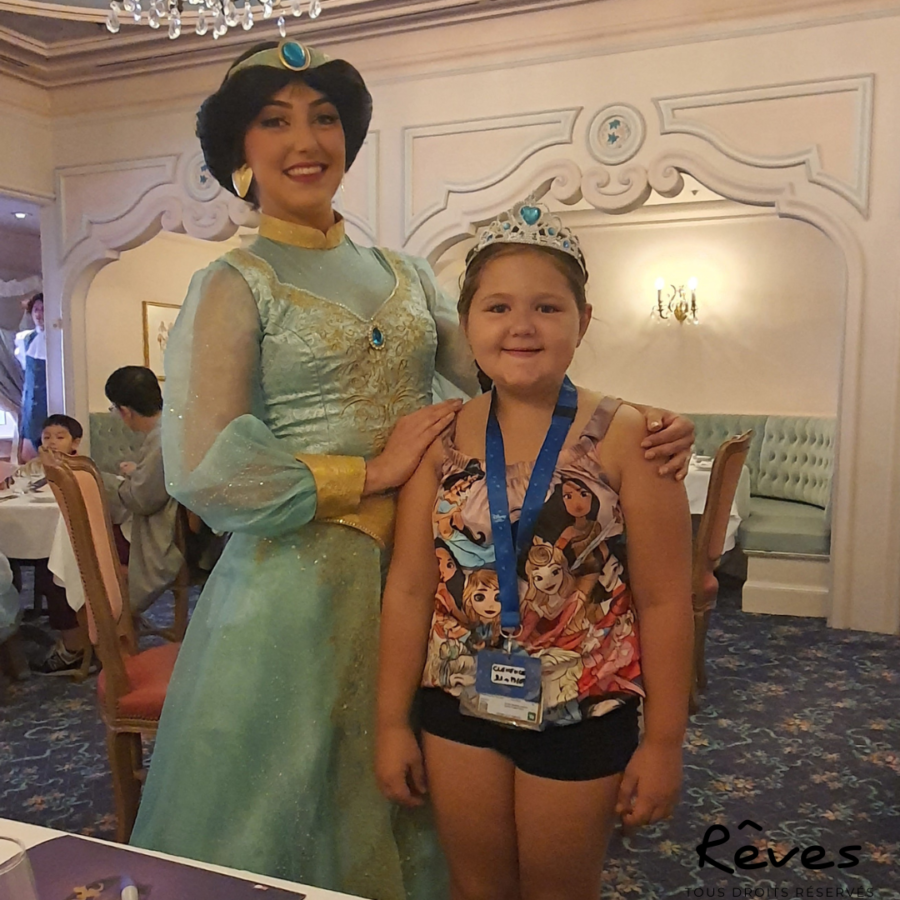 Clémence – Sejour a Disneyland - Association Rêves